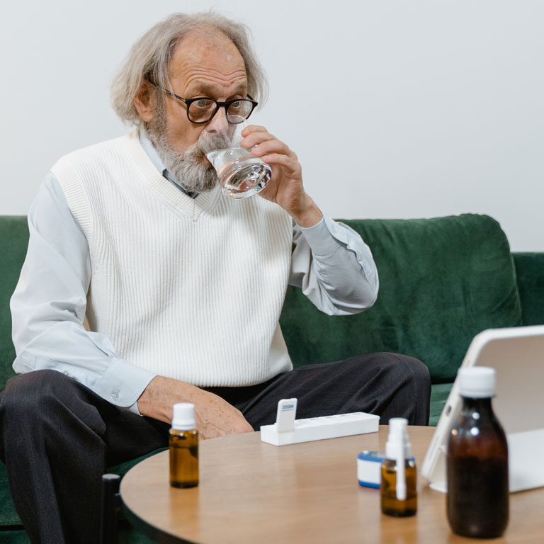 Compliance-Packaging | Lifecare Rx Compounding Pharmacy, Oakville